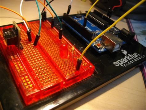 Résolu Capteur De Distance Gp2y0d810z0f Français Arduino Forum