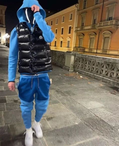Pin Von Aiden Auf Tech Fleece Jogginghosen Outfit Nike Kleidung Männer Outfit