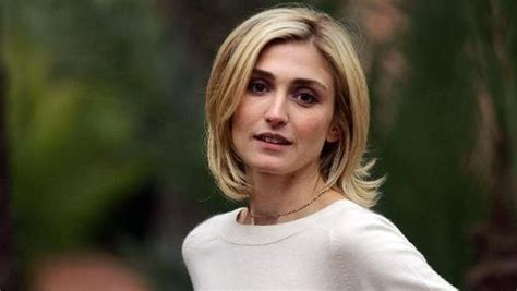 Julie Gayet Je Ne Suis Pas Enceinte Ladepechefr