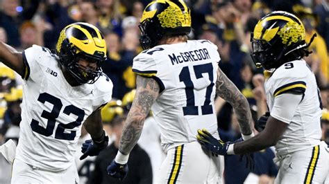 Michigan State Stuns Opponents With Historic 2nd Half Rally To Win Big
