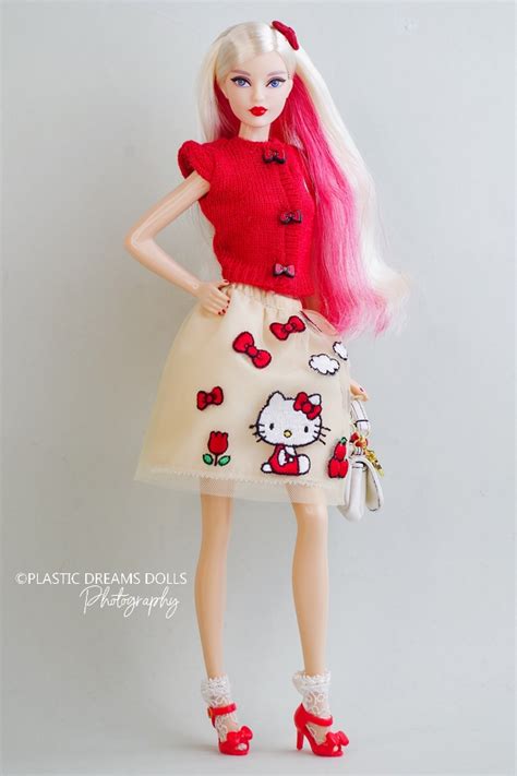 Plastic Dreams Dolls Barbie Et Miniatures Hello Kitty Barbie Doll