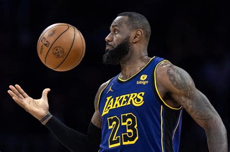 Nba Lakers Lebron James To Miss Bucks Game Due To Ankle Issues Omni