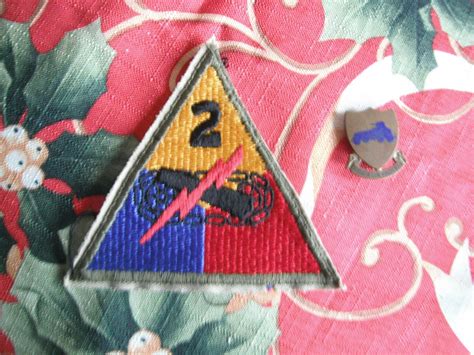 Original Ww2 82nd Recon Crest And Cut Edge Patch No Glow 2nd Armored