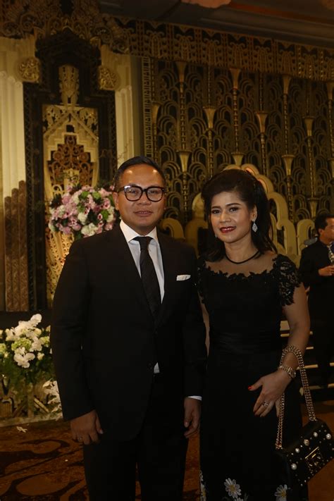 Exclusive Photos Wedding Of Nicolaas Bryant Budhiparama And Stephanie