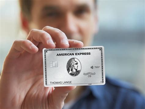 Los Costos Y Las Provisiones De Amex Nublan Las Ganancias A Pesar Del