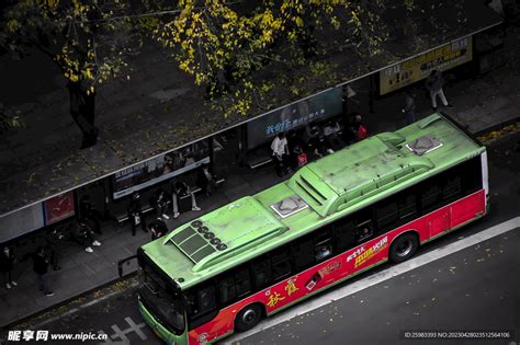 公共汽车站摄影图 家居生活 生活百科 摄影图库 昵图网nipic