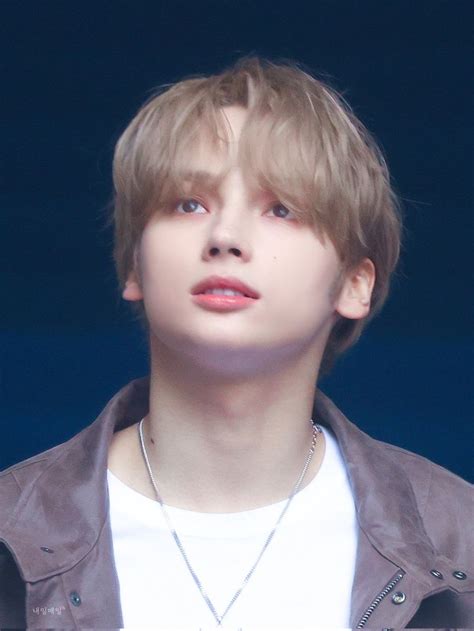 Pin de ᥫ 𝘒𝘢𝘳𝘪𝘪 en Programs en 2024