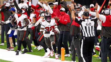 Tip Drill Tampa Bay Buccaneers Safety Mike Edwards Secures Toe Tapping