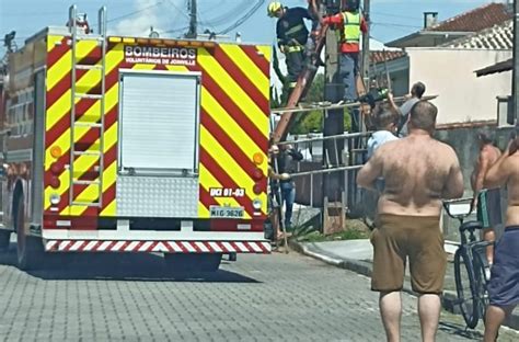 Homem Morre Eletrocutado Em Poste O Jornaleiro