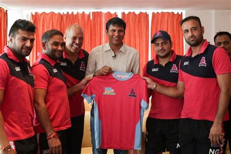 Pro Kabaddi 2017 Jaipur Pink Panthers Vs Dabang Delhi Live Streaming