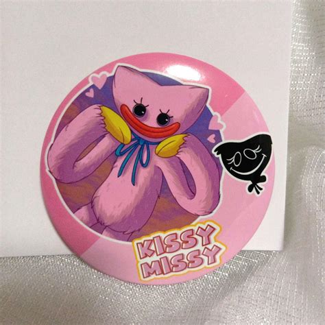Poppyplaytime 缶バッジ キシーミシー メルカリ