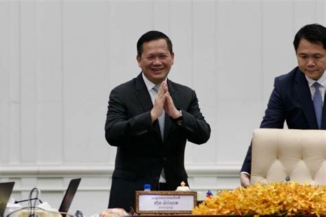 រដ្ឋមន្រ្តីក្រសួងការងារ ហេង សួរ បានញ្ជើញចូលរួមកិច្ចប្រជុំពេញអង្គគណៈរដ្ឋមន្ត្រី