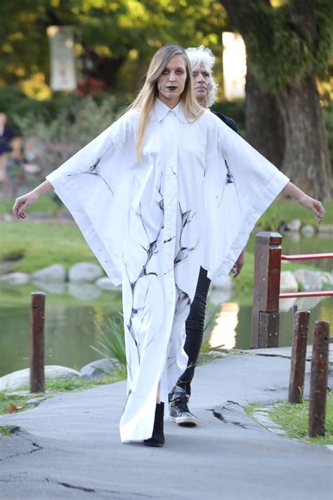 El Jardín Japonés se vistió de moda prendas oversized y metalizados como protagonistas Infobae