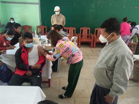တံတားဦးမြို့နယ်အတွင်းရှိ နိုင်ငံဝန်ထမ်းများအား Sputnik Light Vaccine