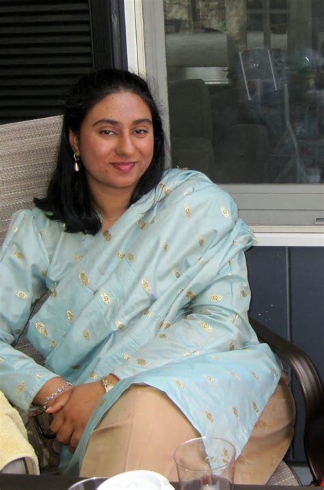 Aunty Dengulata Hot Desi Girls In Abudhabi Hot Romantic Aunties In
