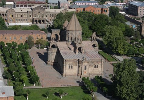 Մայր Աթոռ Սուրբ Էջմիածինը՝ Հայ Առաքելական Եկեղեցու հոգևոր … Flickr