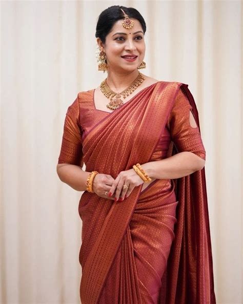 Pin By Sujith On Saree Indian Beauty Saree Elegant Saree Beautiful