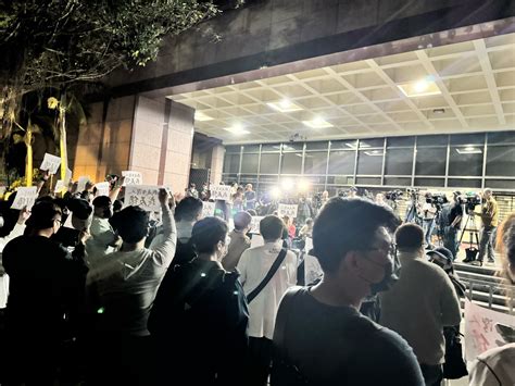 政客爽 這不會是結束，而是反綠共暴政的開始 無論人數多少，大家都能凝聚在一起 都只有一個目標，就是讓這個國家重新走回正軌，奪回正常的民主