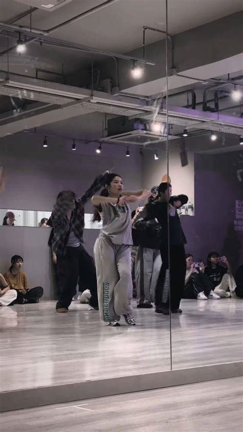 李啟言阿mo轉發so Ching跳舞片 4字高調放閃冧爆女友