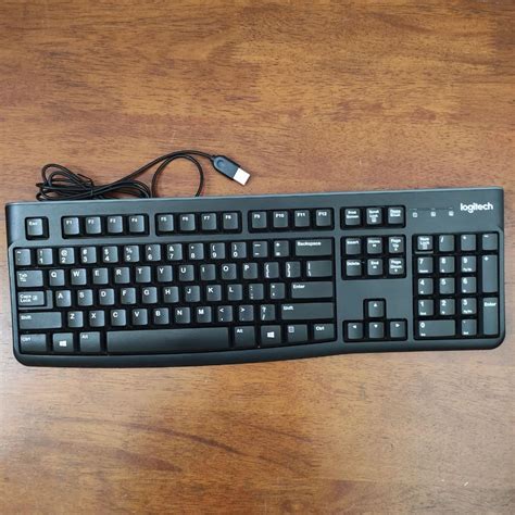Logitech K120 Usb Wired Keyboard Computers And Tech Parts And Accessories Computer Keyboard On