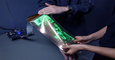 The Worlds First High Resolution Stretchable Display Is Presented By Lg Assignment Point