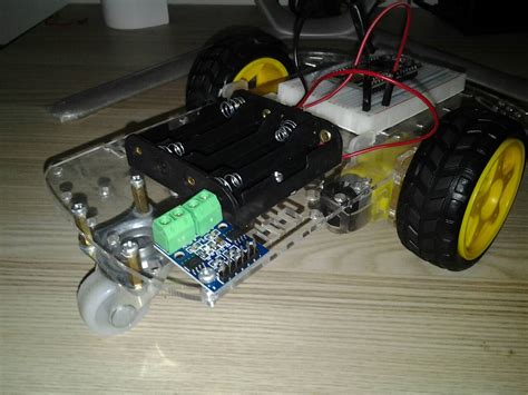 ตัวอย่างโปรเจค Iot Esp8266 หุ่นยนต์ Esp8266 โครงงาน หุ่นยนต์เดินตามเส้น Esp8266 Nodemcu V2