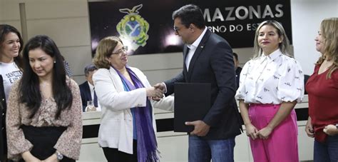 Ministério Das Mulheres Fecha Acordo Para Instalação Da Primeira Casa