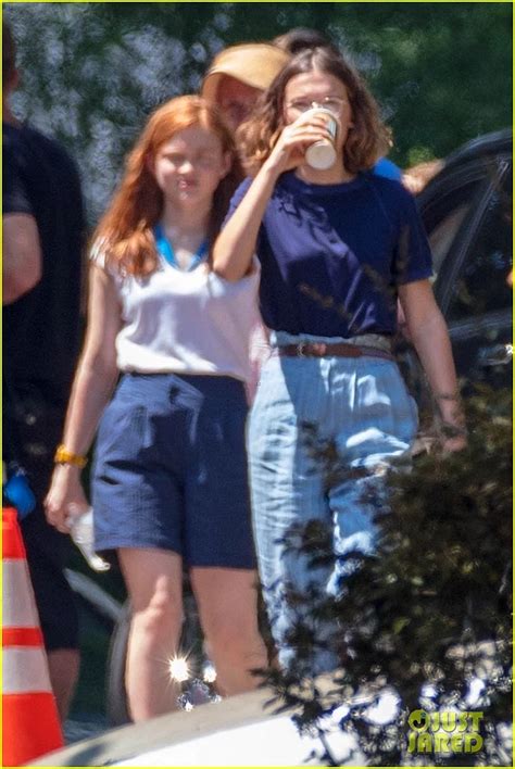 Millie Bobby Brown And Sadie Sink Wallpapers Wallpapershigh