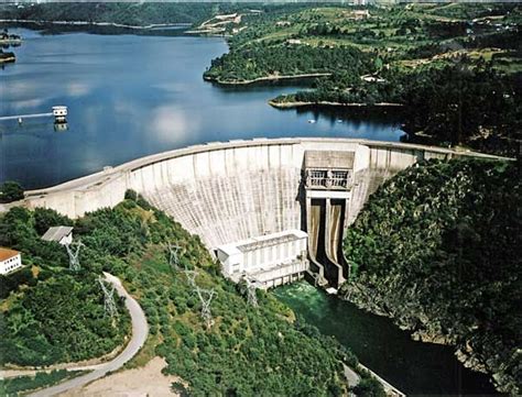 CLUBE DE HGP ESTADO NOVO AS OBRAS PÚBLICAS