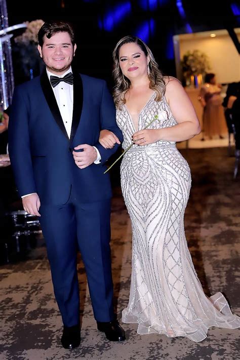 Desfile De Padres E Hijos De La Prom 2024 De Macris School