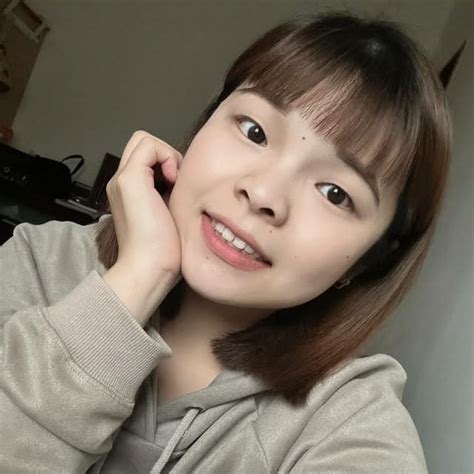 不要抱怨為什麼來銀行要等很久，就是有一種人，明明只要花五分鐘在網銀點一點就可以結清貸款，堅持要刷完400筆存摺資料，我再幫她做帳，最後還要印出