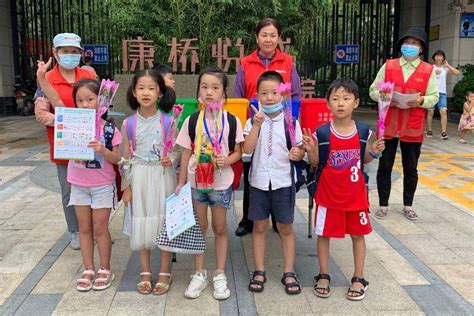 “垃圾分一分，生活美十分”感恩教师节主题宣传活动 分类