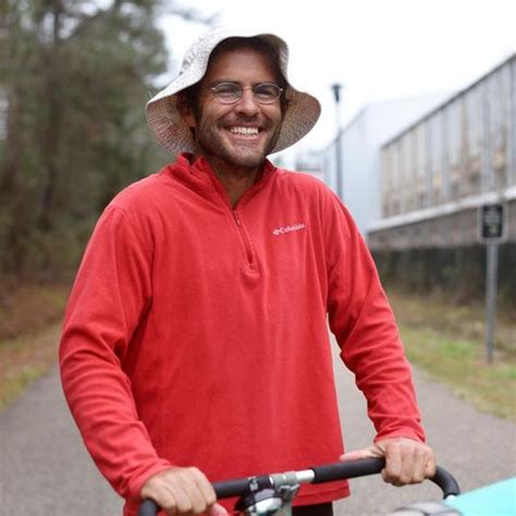 Runner Stops In Ms On Trip Around The World Marathon Tours Usa