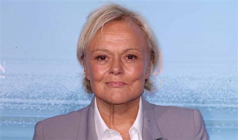 Je Compte Tout Les Inquiétantes Révélations De Muriel Robin Sur Ses Toc Et Ses Peurs