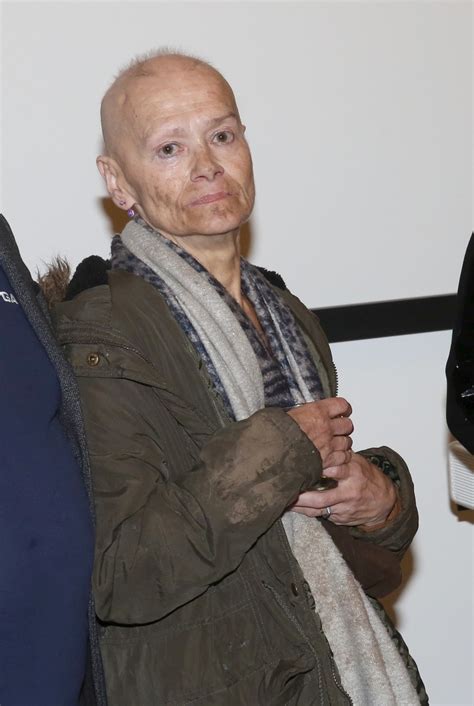 Sestra Jiřího Korna K Nepoznání Na Tiskovou Konferenci Dorazila Jako