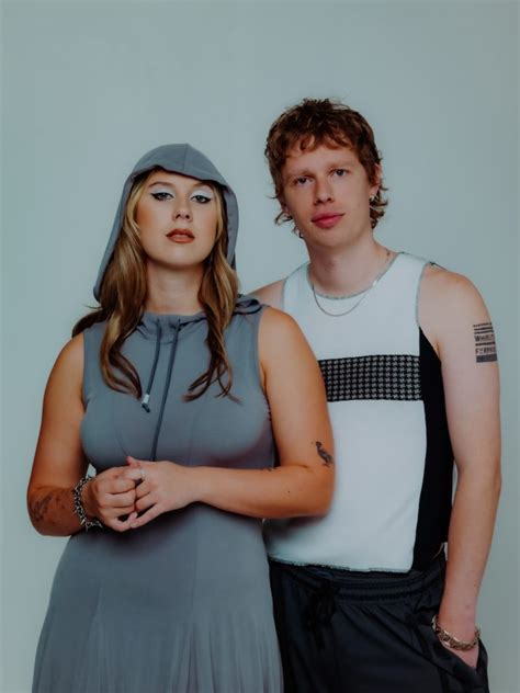 Album Review Moss Body Explore The Cross Section Of Alt Pop And Electronic Music In Soul