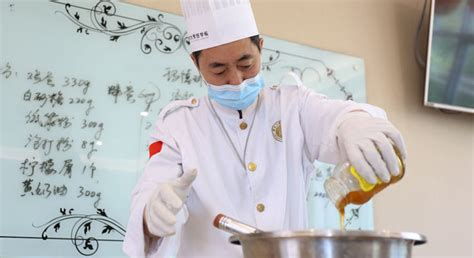 视频中心 教师大讲堂 山西太原新东方烹饪学校新东方厨师学校厨师学校学厨师厨师培训学校西点培训学校sxxdfcn
