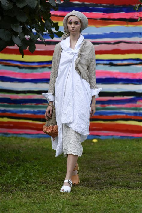 02…daniela Gregis…nido…primavera Estate 2024 A Shaded View On Fashion