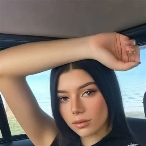 Chat With Hannah Text Or Voice Enjoy Ai Chat Free And Safe