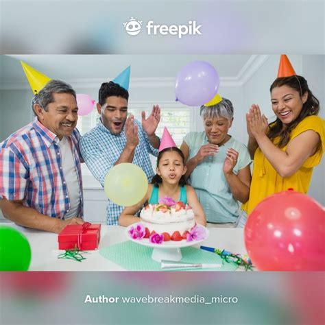 생일 파티를 축하하는 행복 Multigeneration 가족 프리미엄 사진 Ball Exercises Birthday
