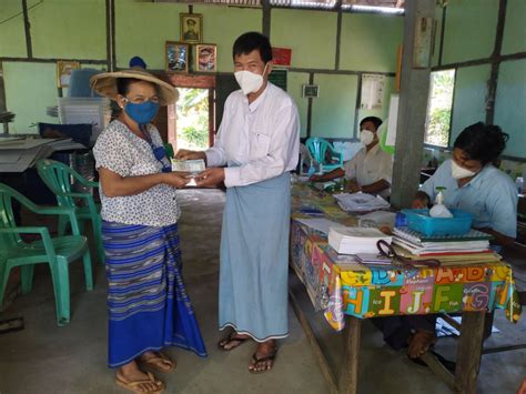 ကျောက်တံခါးမြို့နယ်တွင် ပုံမှန်ဝင်ငွေမရှိသည့် အခြေခံလူတန်းစားများအား