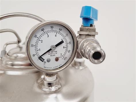 Millipore Corporation Xx6700p20 20l Dispensing Pressure Vessel Lab