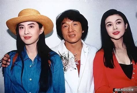 Vương Tổ Hiền Thời Trẻ Chưa Bao Giờ Bị Lép Vế Khi Chung Khung Hình