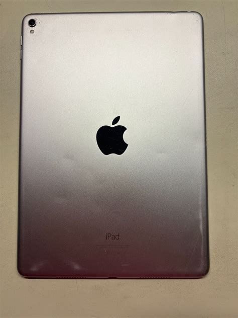 Apple Ipad Pro A1673 97 Inch 32gb Wi Fi Only See Photos Cracked