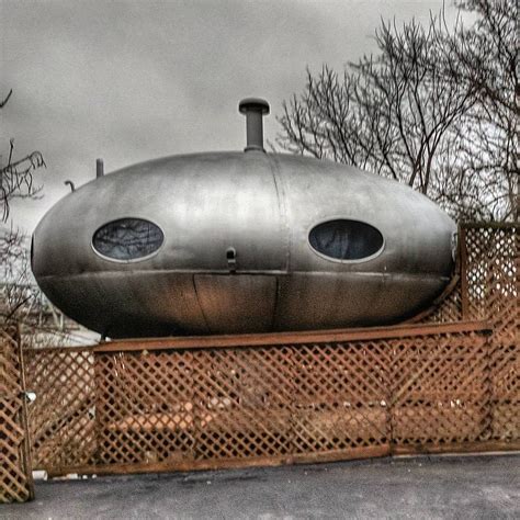 Clive A Thirty Foot Green Alien Lands In Covington Ky