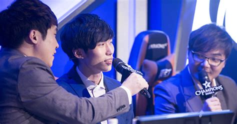 [포토] 신동진 해설 캐스터석 괜찮아요