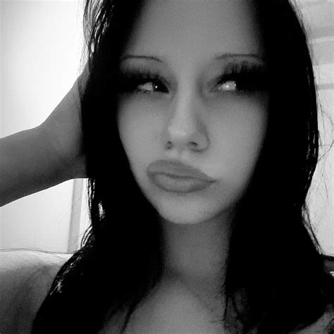 ℛ𝓎𝓁ℯ𝒾ℊ𝒽 Youtube