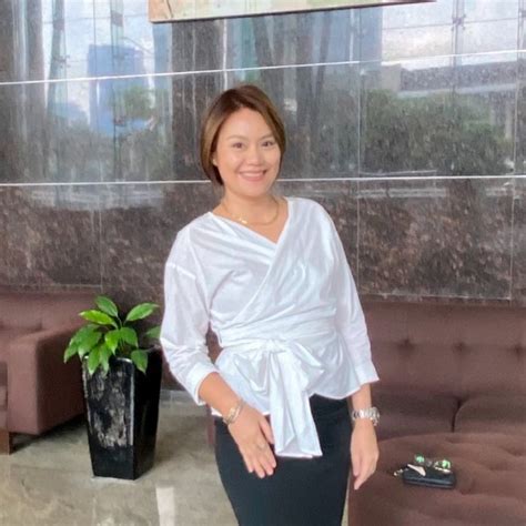 Gilyn De Jesus Castro Group Director Of Sales Acacia Hotel Manila Linkedin