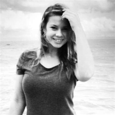 As Bindi Irwin Celebrates Her 16th Birthday She Remembers One Person