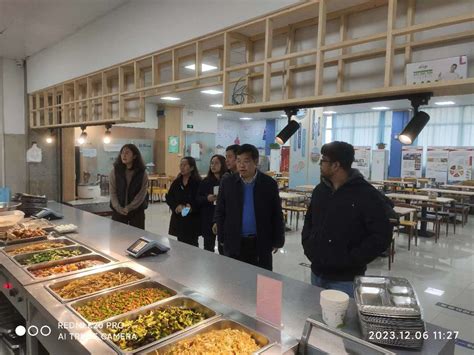 胡孔法副校长带队深入食堂一线进行食品安全卫生专项检查工作